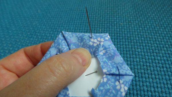 Traditional hand sewn patchwork - step by step - part 1 - Less Waste